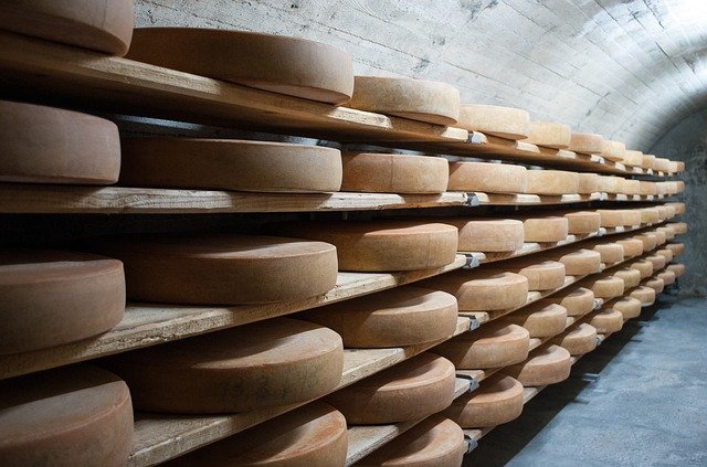 Italian farmers use cheese as loan collateral